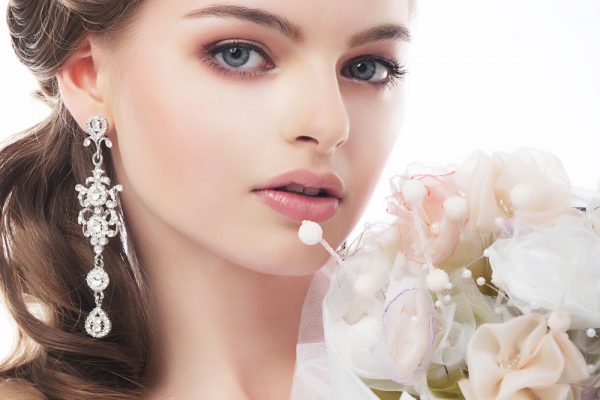 Diseña tus pendientes de boda a medida en Navas Joyeros Boda